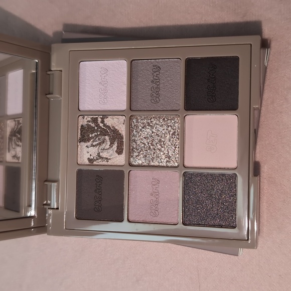 HUDA BEAUTY | Makeup | New Releasehuda Beauty Creamy Obsessions ...